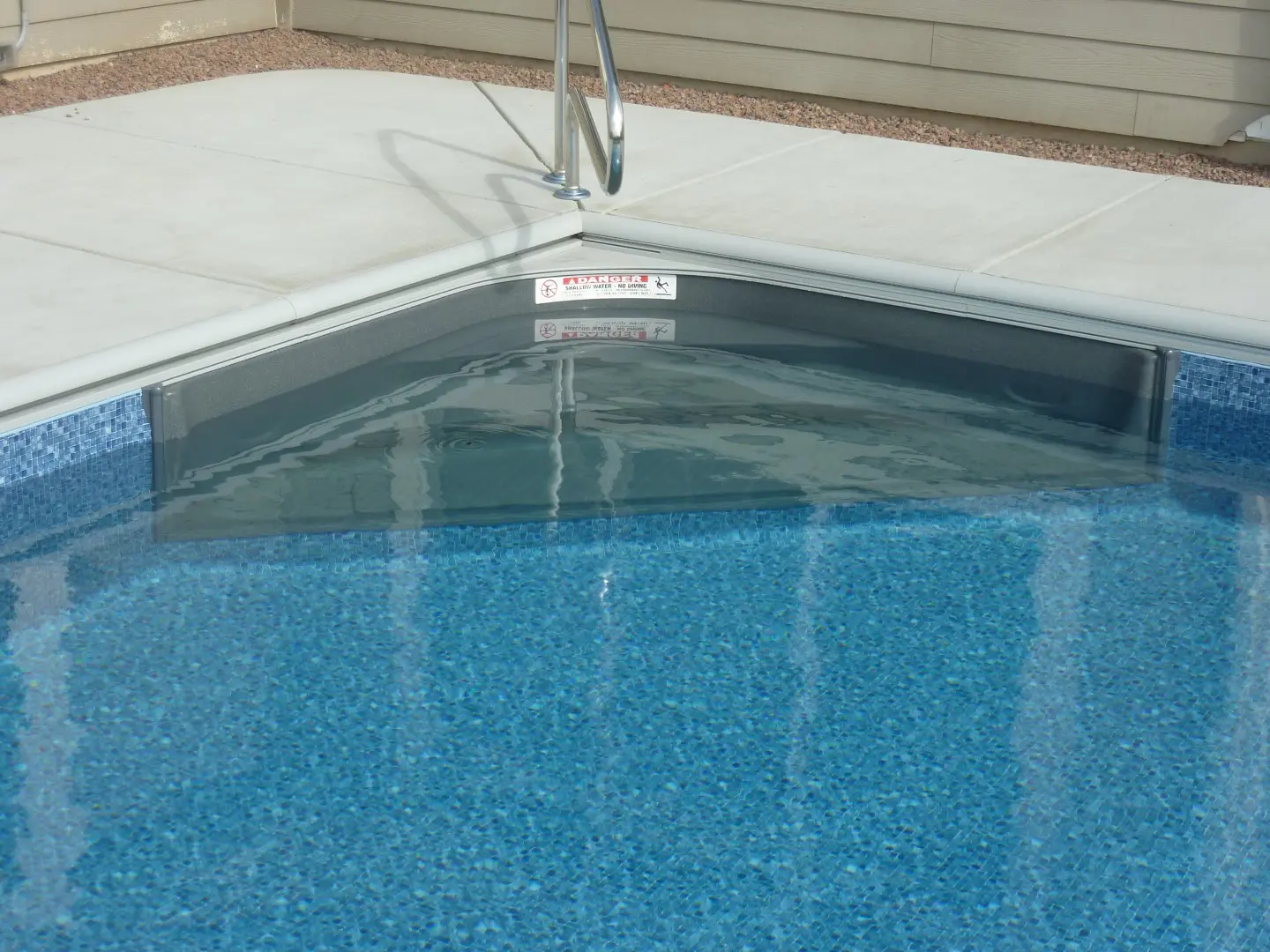 Steps and Ladders - Penguin Pools